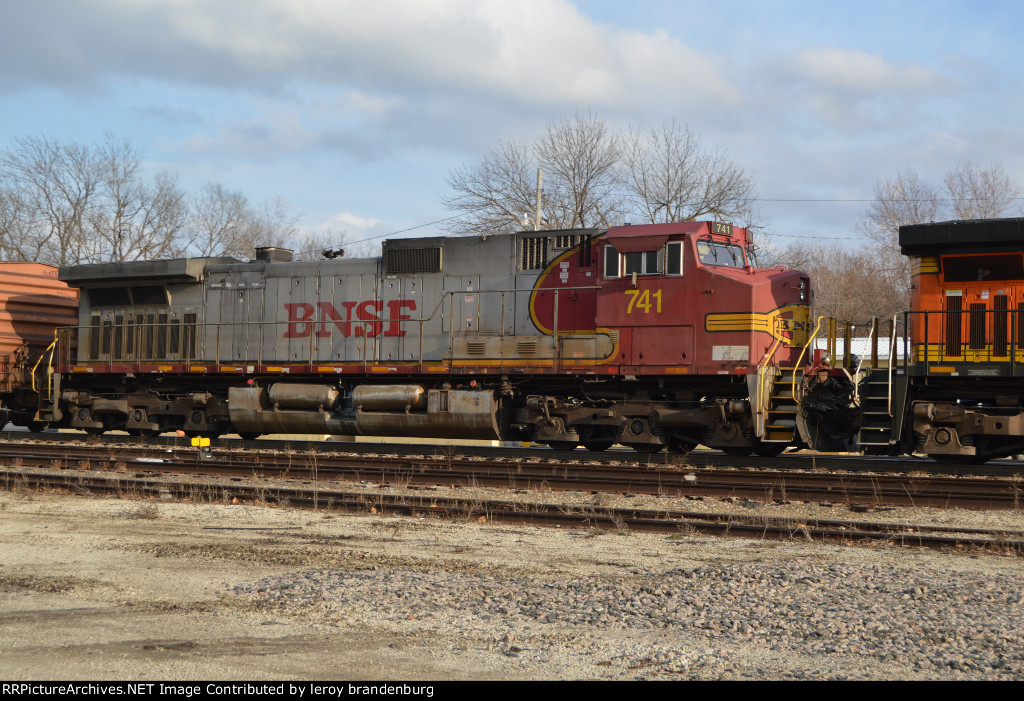 BNSF 741
